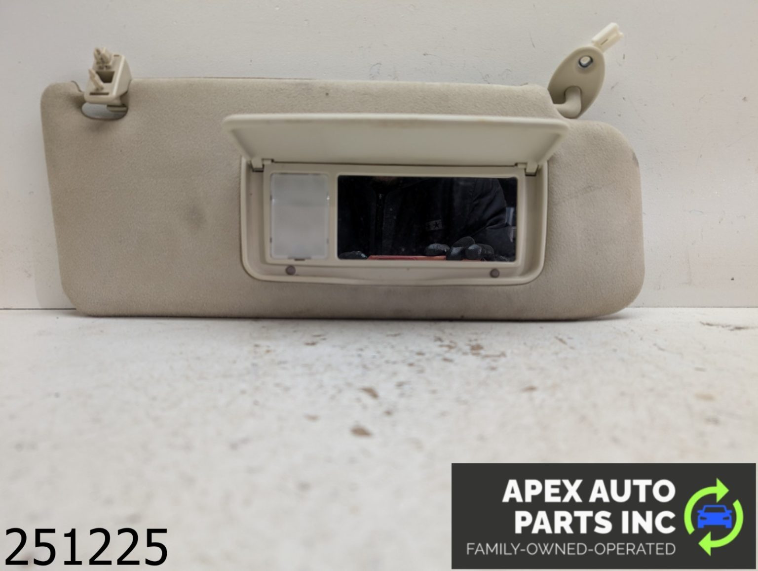 OEM 2002 Lexus LS430 4.3L Sun Visor w Illumination Mirror Right ...