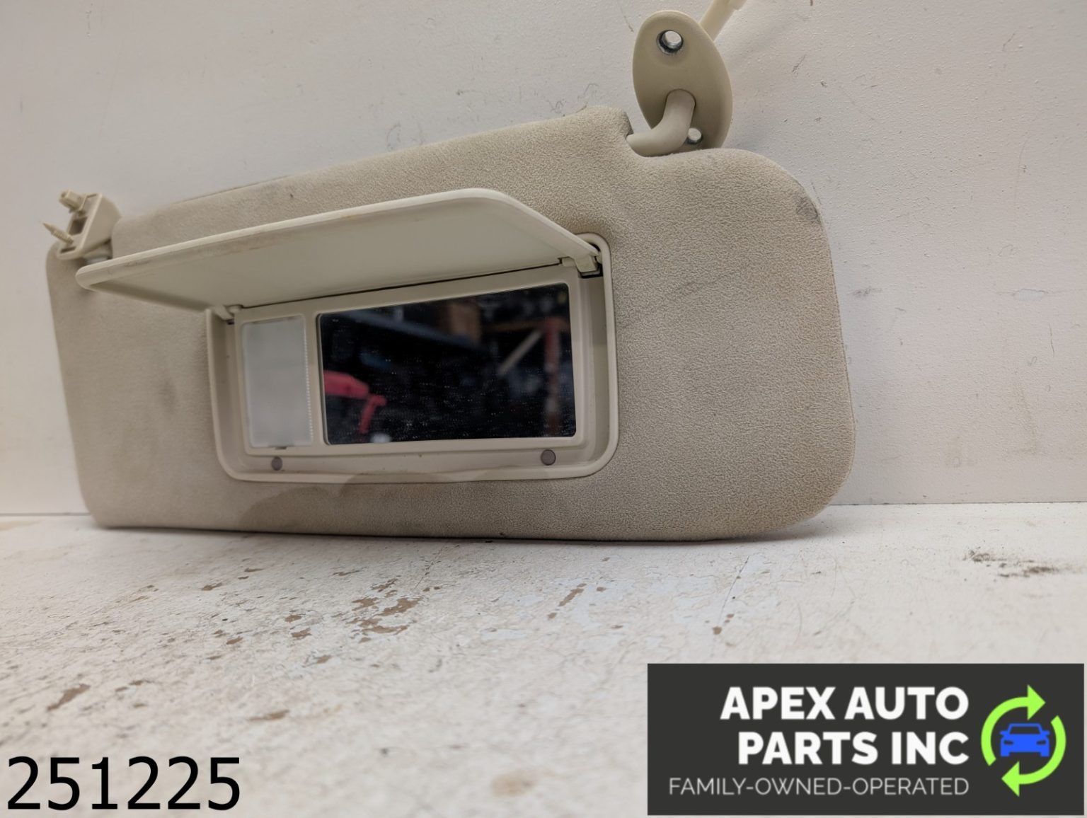 OEM 2002 Lexus LS430 4.3L Sun Visor w Illumination Mirror Right ...