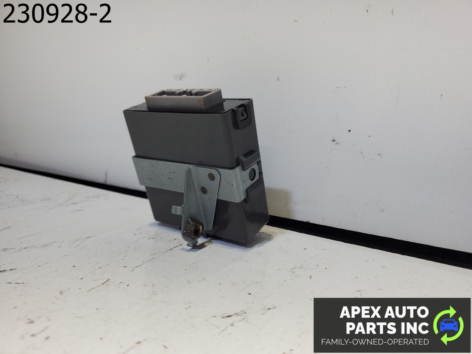 OEM 2001 Lexus Rx300 Headlight Lamp Leveling Control Module – Apex Auto ...